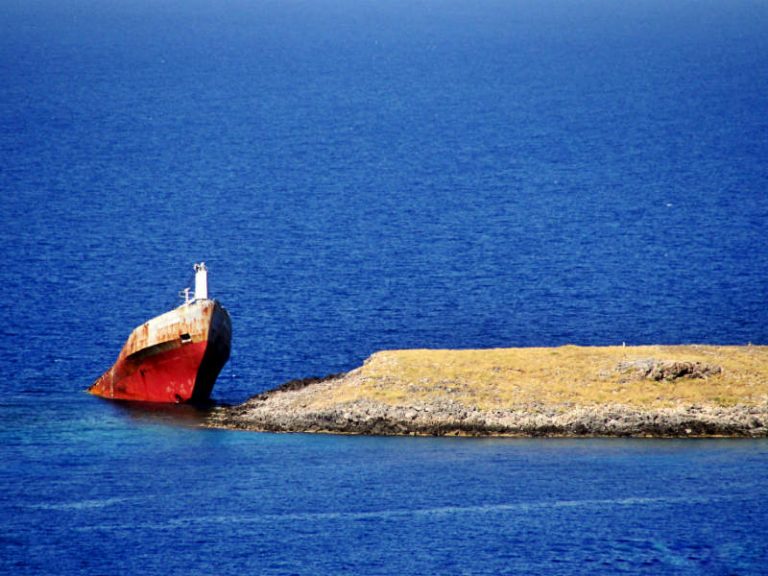 Το ναυάγιο "Nordland" στα Κύθηρα γίνεται πόλος έλξης!