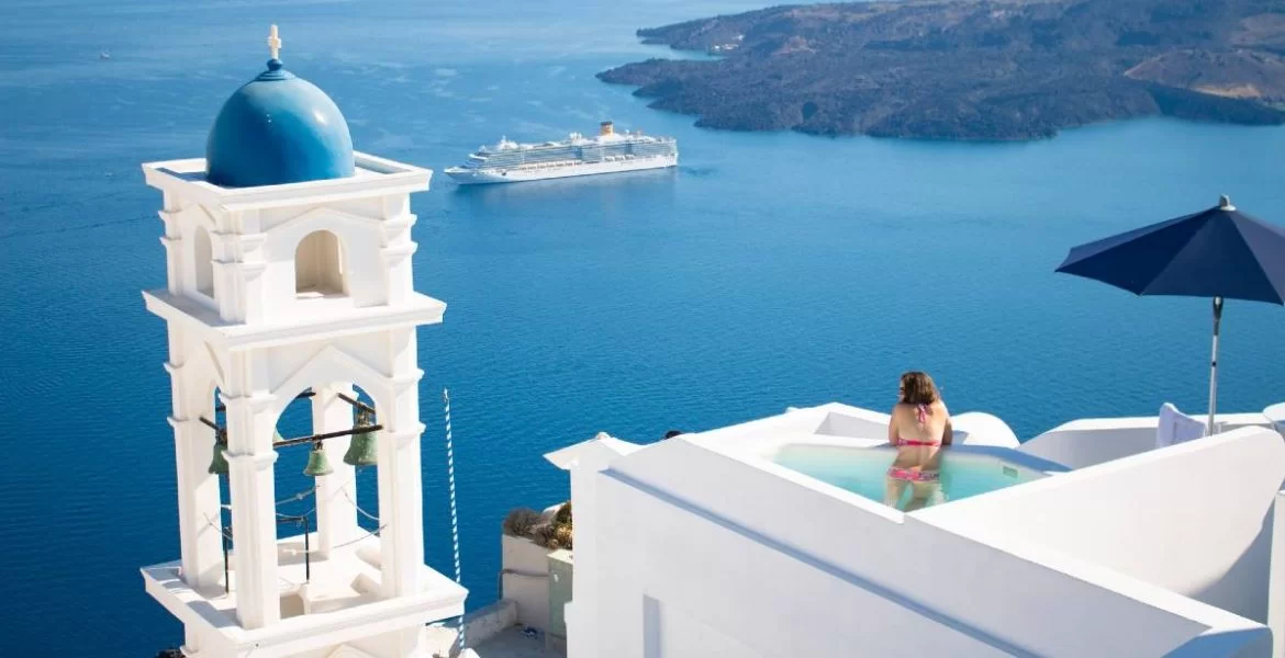 Τα 8 καλύτερα & βραβευμένα ξενοδοχεία στην Ελλάδα & ένα με κορυφαίο ...