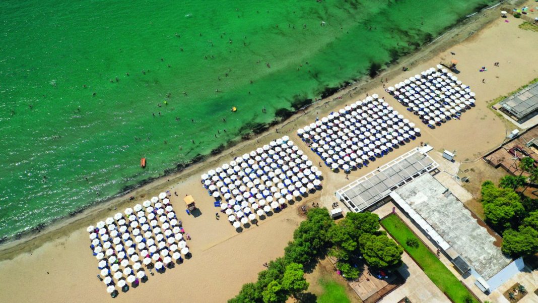 Βόλτα στην «Αττική Ριβιέρα»: Απολαμβάνουμε τον καλό καιρό, τον ήλιο, τη ...