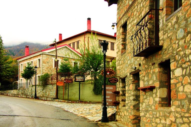 Ελατοχώρι Πιερίας: Ορεινό χωριό 5 αστέρων - Μέσα στο πράσινο και με ...
