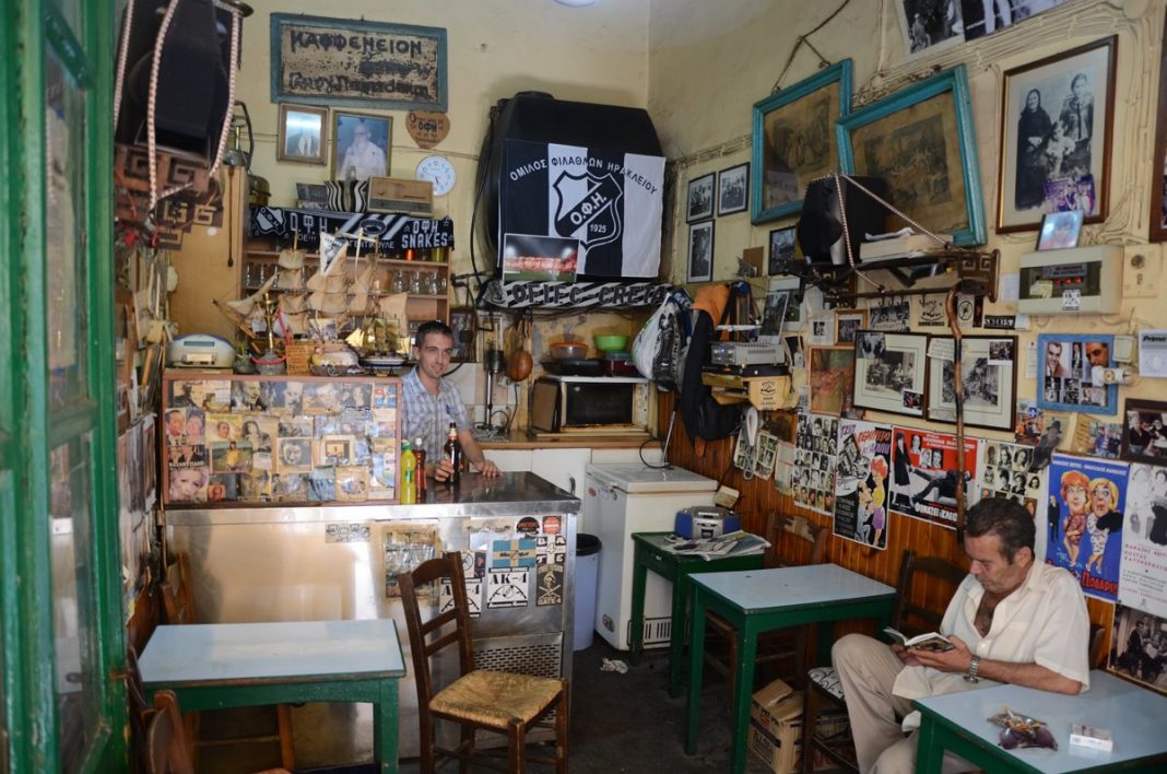 10 παραδοσιακά καφενεία στην Ελλάδα και ο διάσημος ελληνικός καφενές ...
