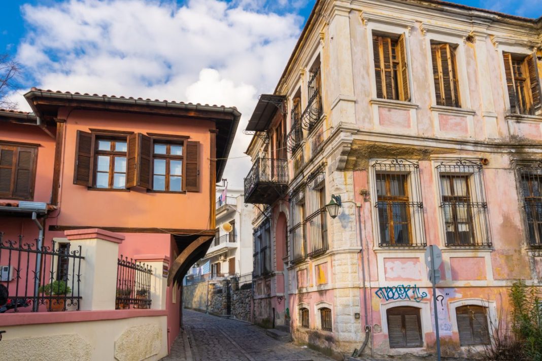 Ξάνθη: Πλήρης οδηγός από τον Τάσο Δούση για την πόλη που τώρα έχει την ...