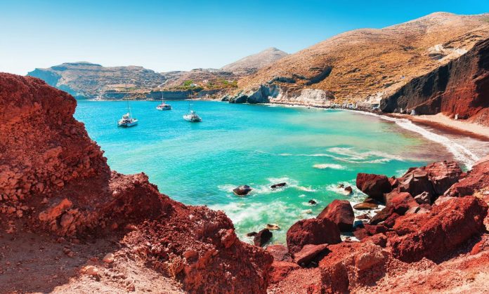 Αυτές είναι οι 14 καλύτερες παραλίες της Ελλάδας σύμφωνα με το Lonely ...